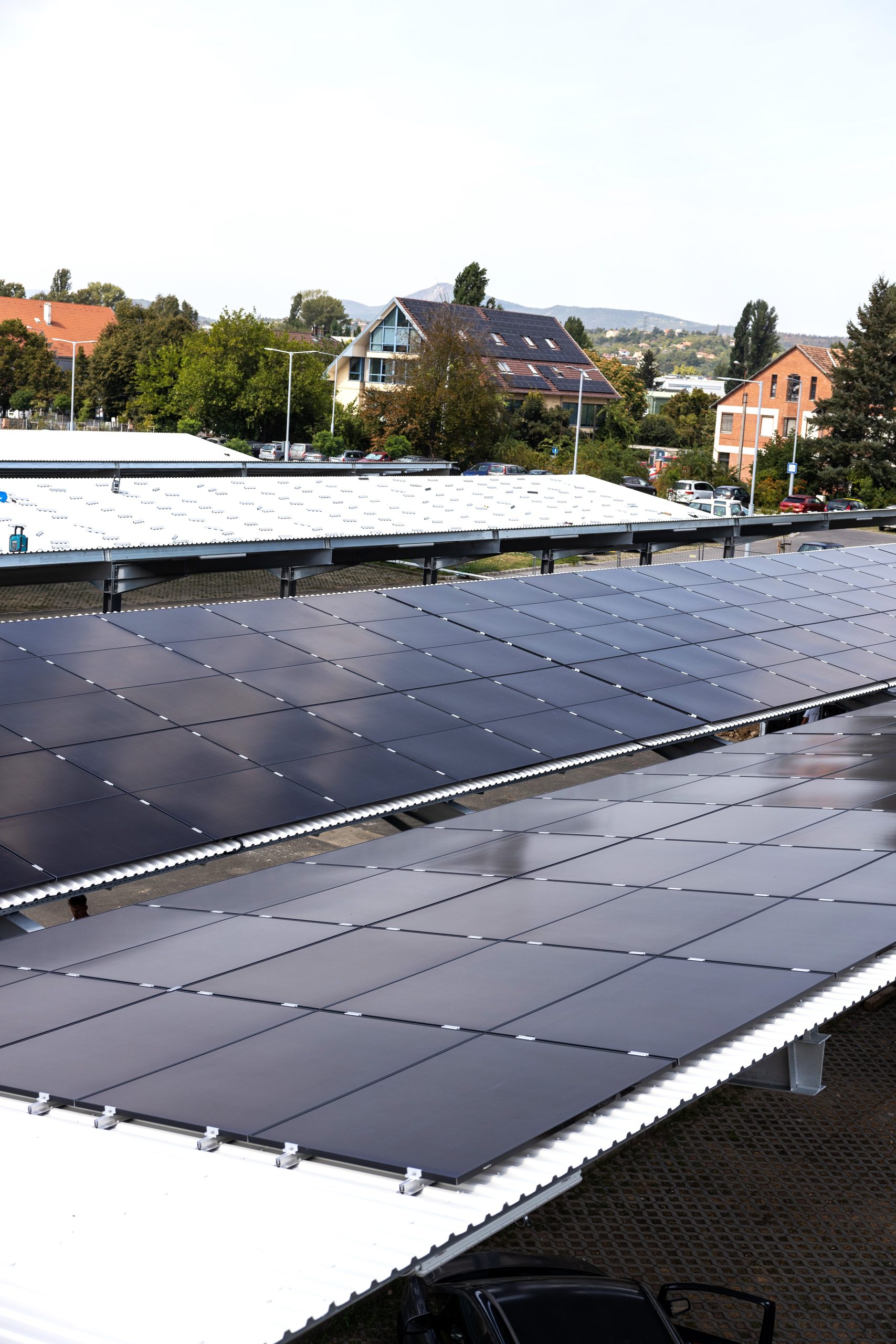 Napelem tartószerkezet tetőre - Everest Steel